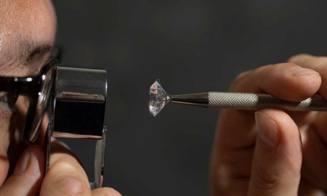 Diamond Statistics: Diamond By The Numbers - CaratCraze