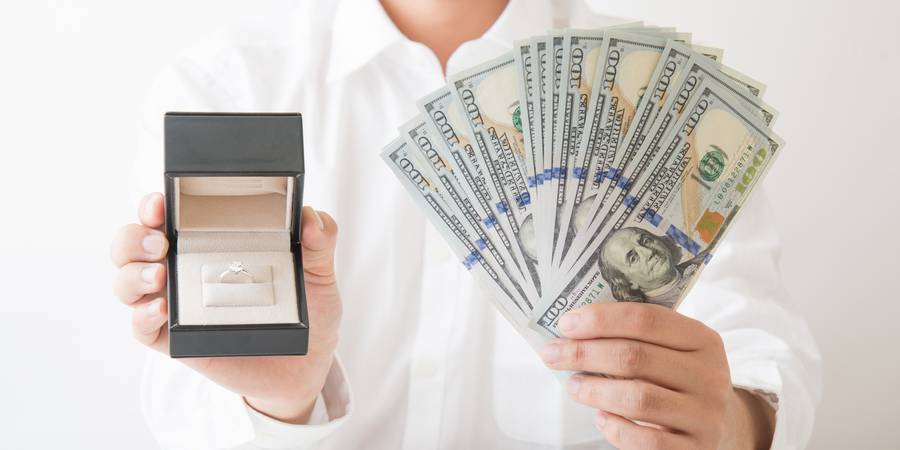 How to Sell a Diamond Without Certificate? - CaratCraze