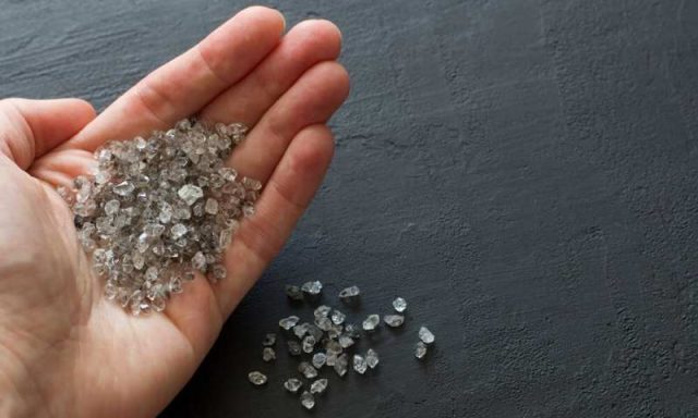 What Is The Difference Between Diamonds And Graphite? - CaratCraze